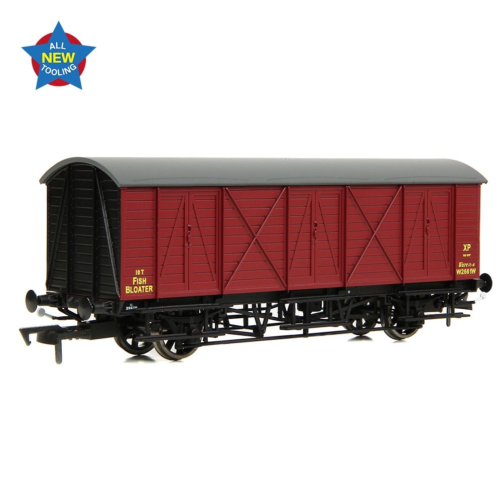 Bachmann Europe plc - GWR 10T 'Bloater' Fish Van BR Crimson